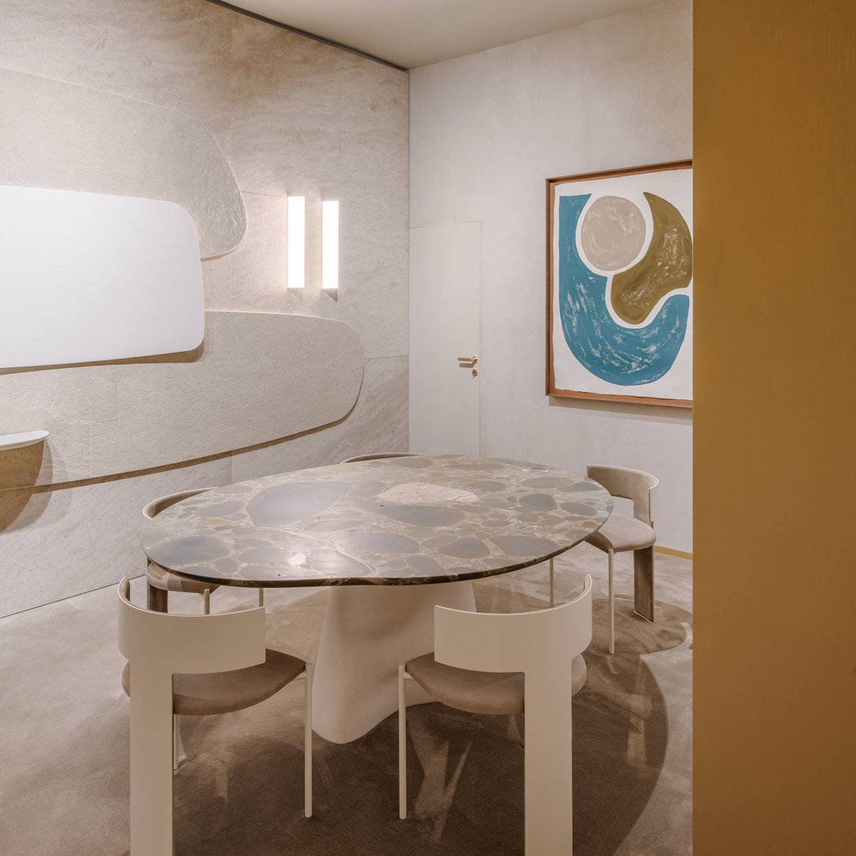 Solid Landscapes Master Table | Interni