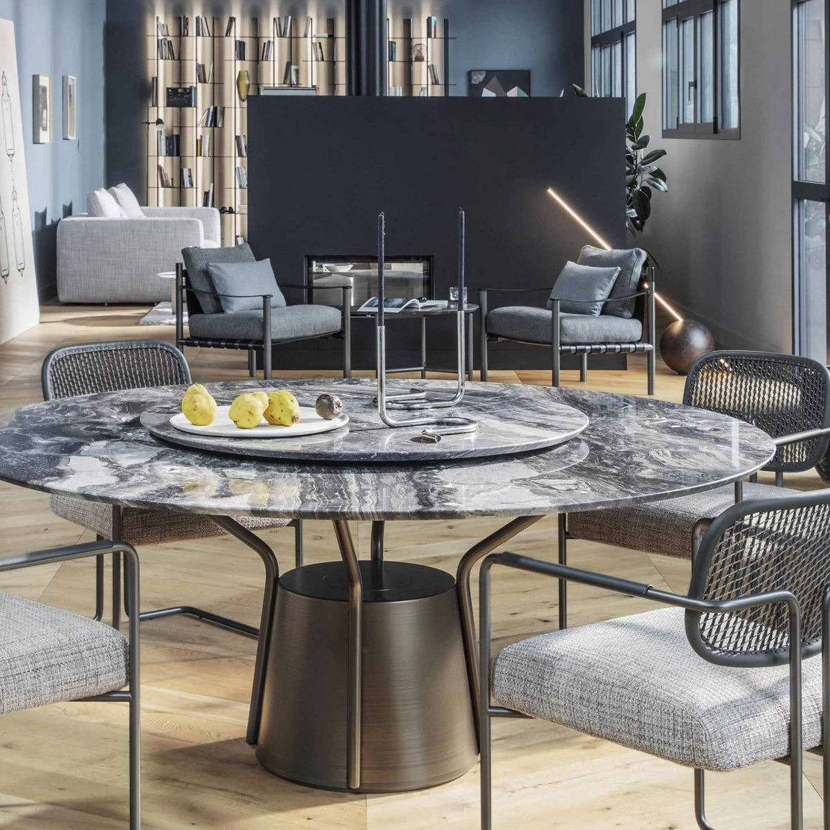 Balloon Dining Table | Interni