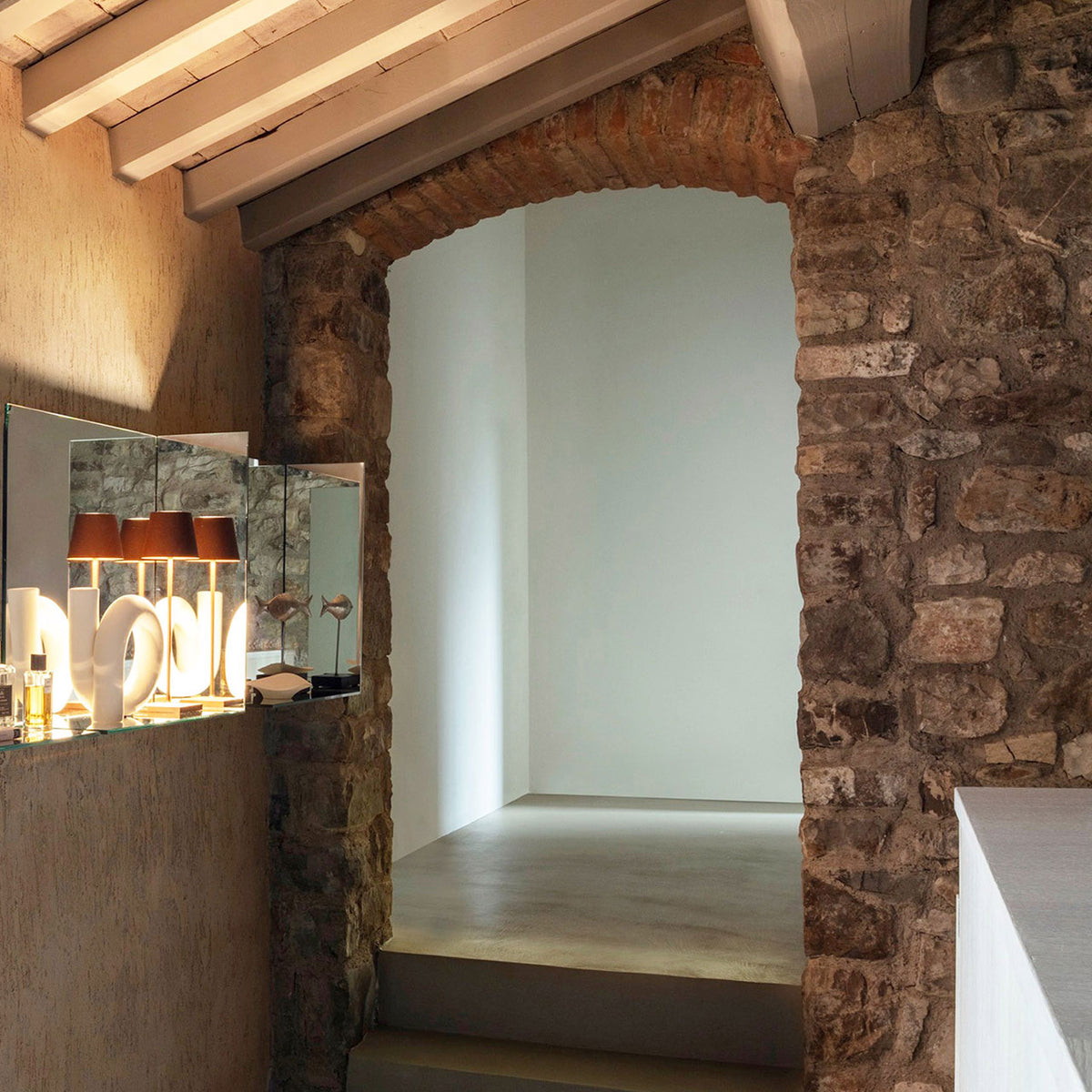 Narciso Mirror | Interni