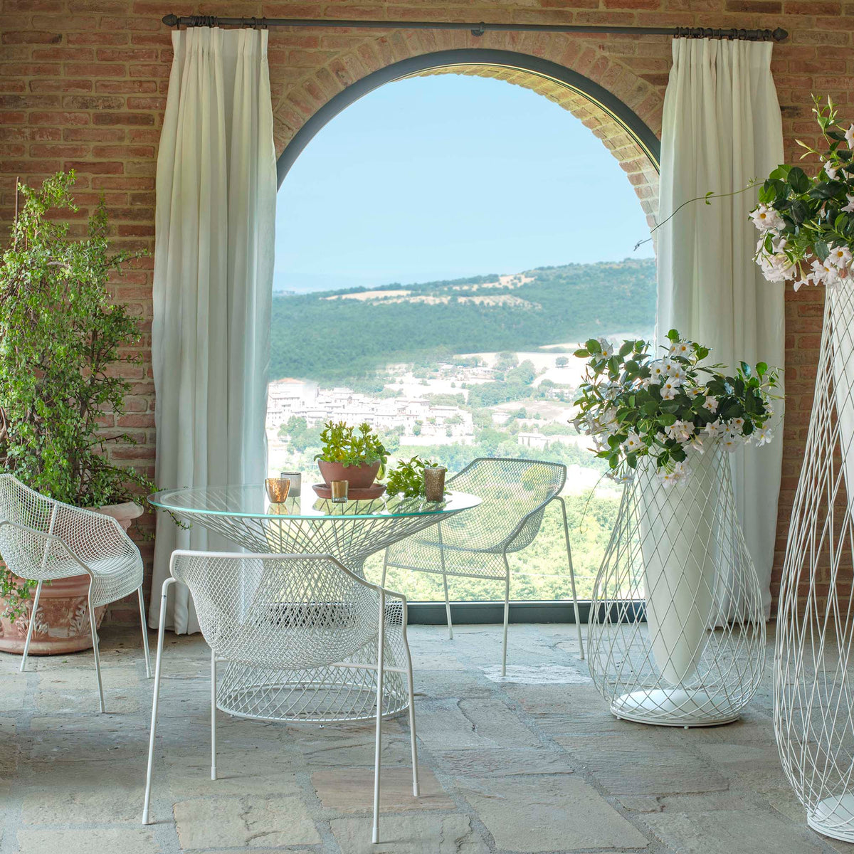 Heaven - Round table with crystal top | Interni