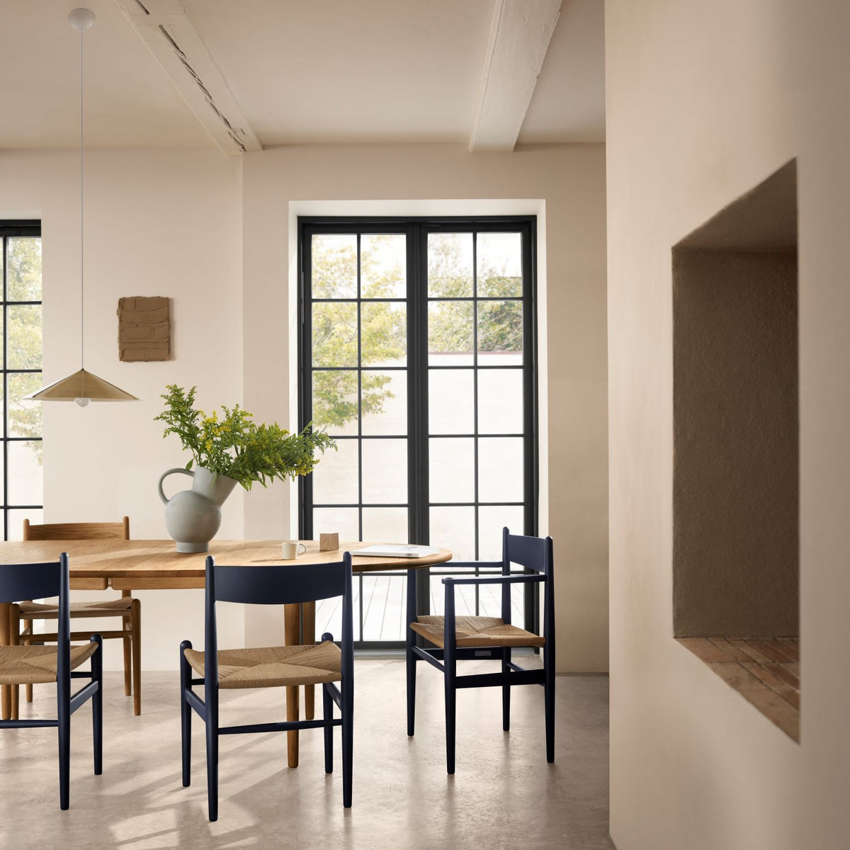 CH338 Table | Interni