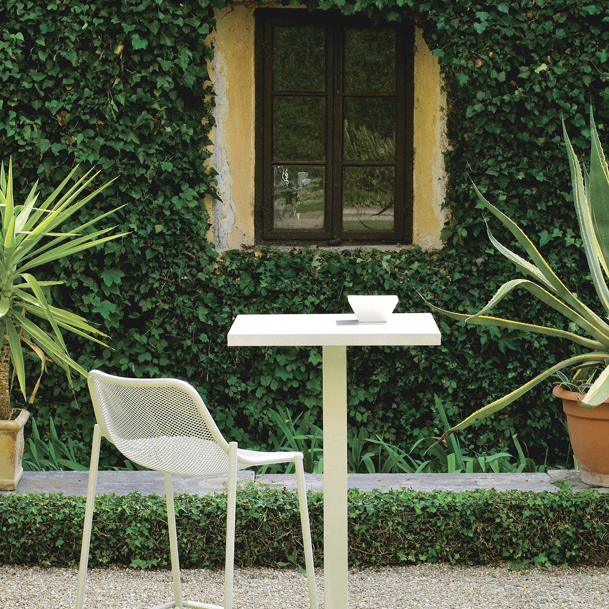 Round - Tall table | Interni