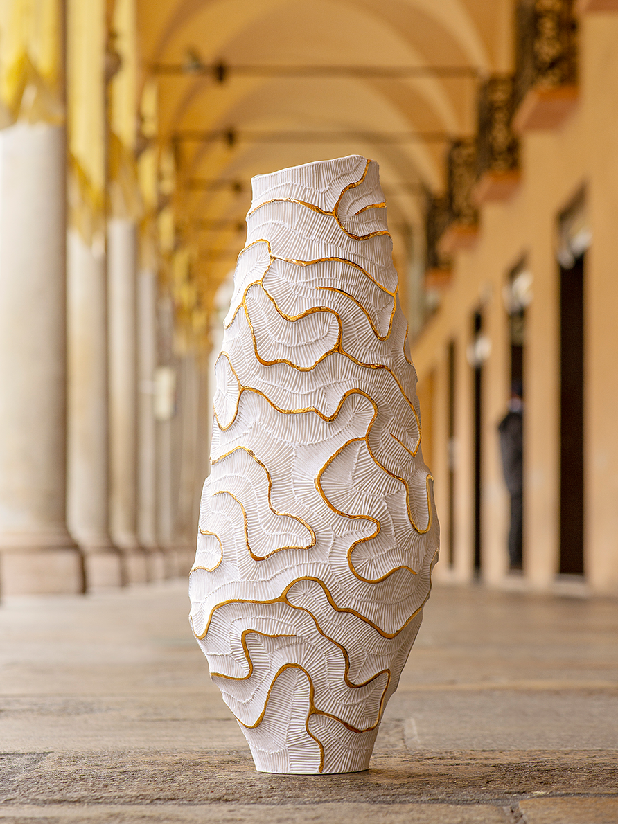 Monolite Gold Vase | Interni