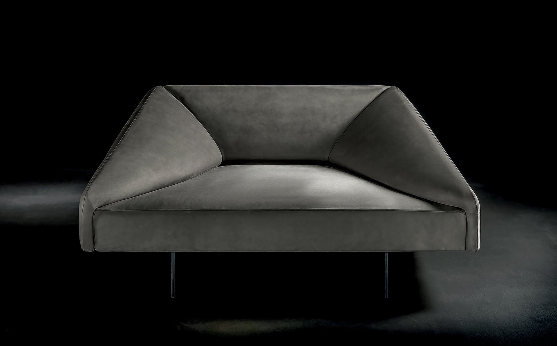 Henge | Furnitures | Interni