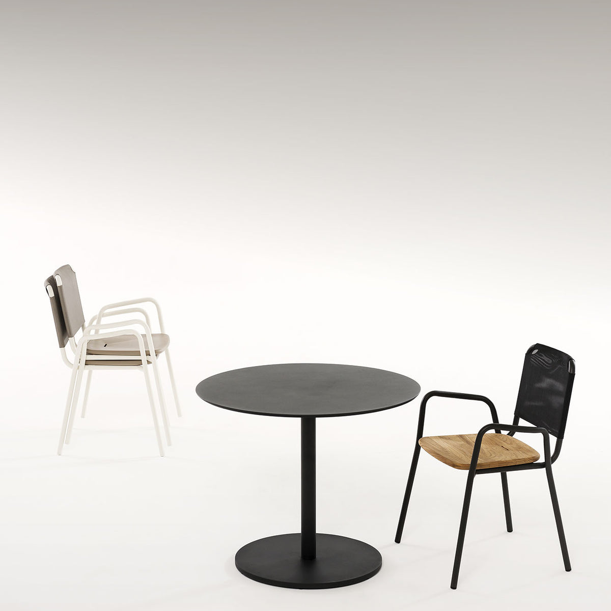 Button Table | Interni