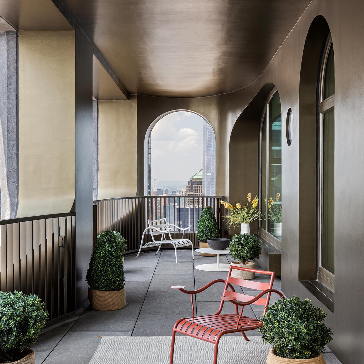 Thinking Man's Chair LIDO | Interni